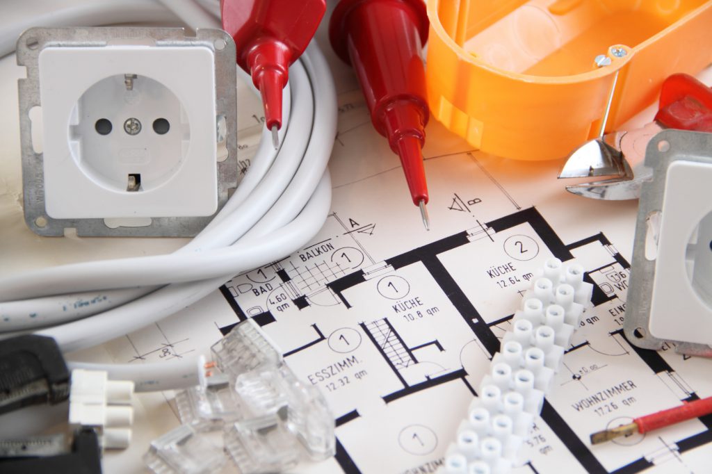 Elektroinstallateur: Ausbildung Gehalt Studium Perspektive | Heimarbeit ...