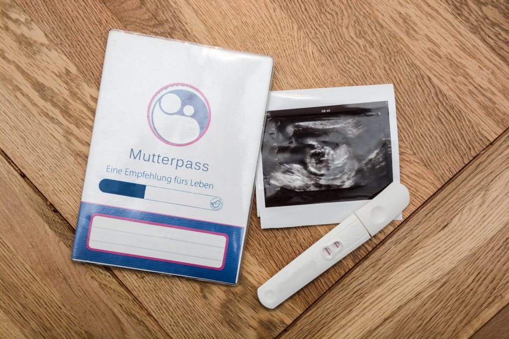 Mutterpass beantragen: So geht's! | Heimarbeit.de √